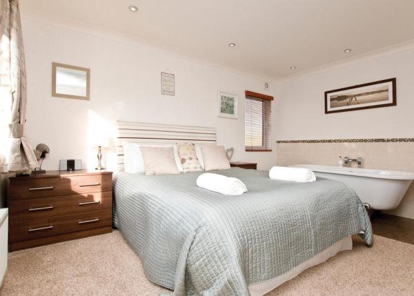 Herons Brook Retreat Lodges - 웨일즈