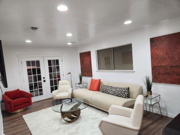 Game Day Getaway - Arlington, TX