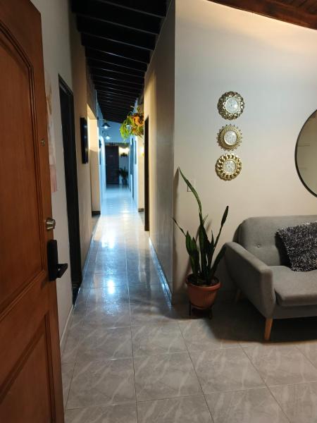 Envigado Tradicion Y Modernidad - Medellín