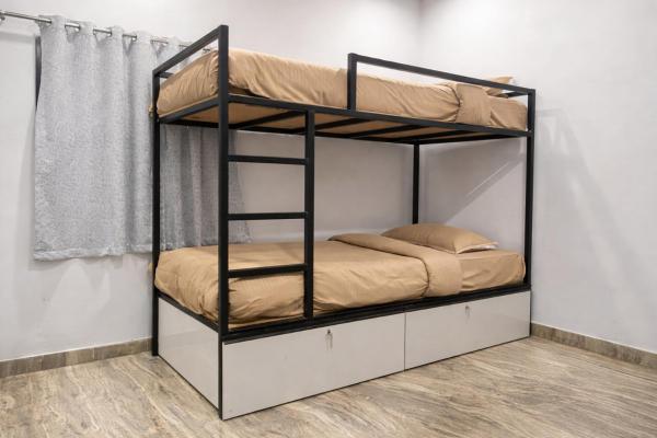 Backpackers Stop Bhimtal - Bhimtal