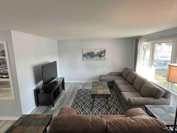 Quiet & Cozy Home In Green Bay - Buffalo, NY