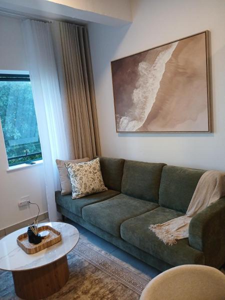 Sandton Illovo Aura - Fast Wifi - Self Check-in - Free Parking - Pool - Johannesburg