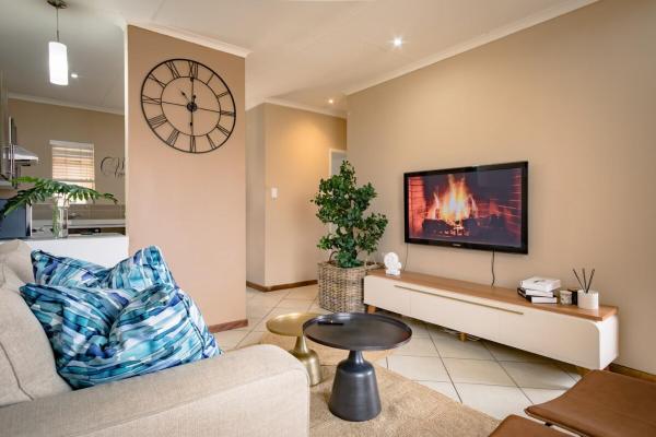 Entire Modern Comfortable Lux Centurion Apartment - Centurion