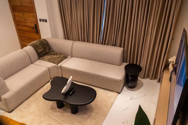 Luxurious & Secure 4 Bedroom House In Ogudu Gra - Lagos, Nigeria