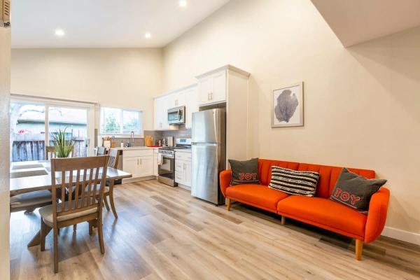 Marbella Lane - New 3br Cozyretreat In Dtwn Sj - Santa Clara, CA