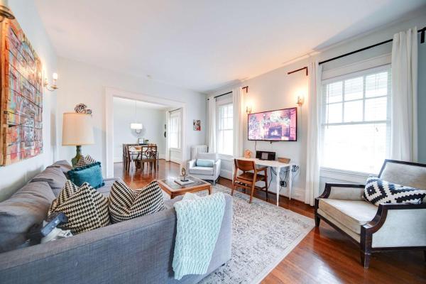 Elegant 1br In Elizabeth With Covered Porch - Davis Lake, Charlotte