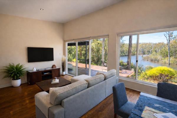 Zen On The River Lux 3br With Japanese Touches Walk To Down Town - Margaret River