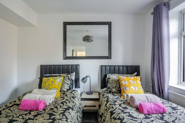 Keralia - Mersea Island