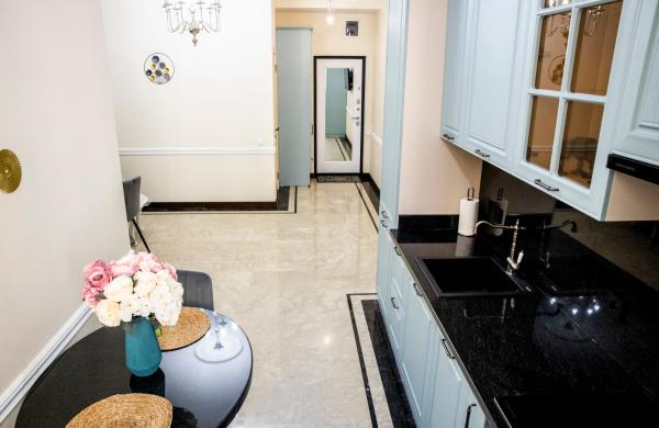 Njoy Apartments - Republiq Square, One Br, Self Check In - Yerevan