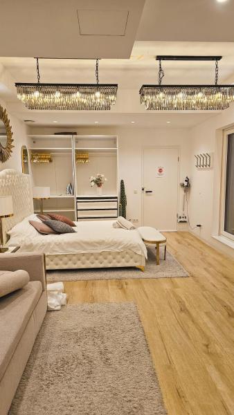 City Neubau Wohnung - Pool Gym Sauna Extra Buchbar - München