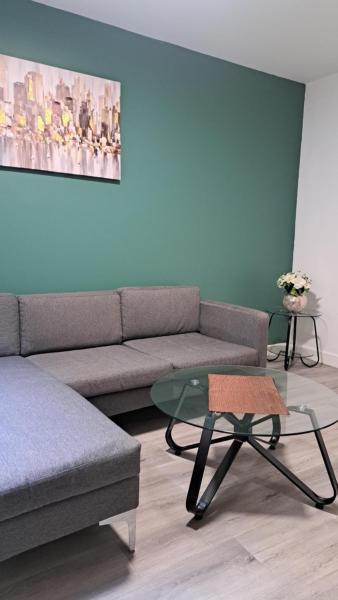 Central Sheffield 1 Bed - Walk To Shops And Dining - Sheffield, UK