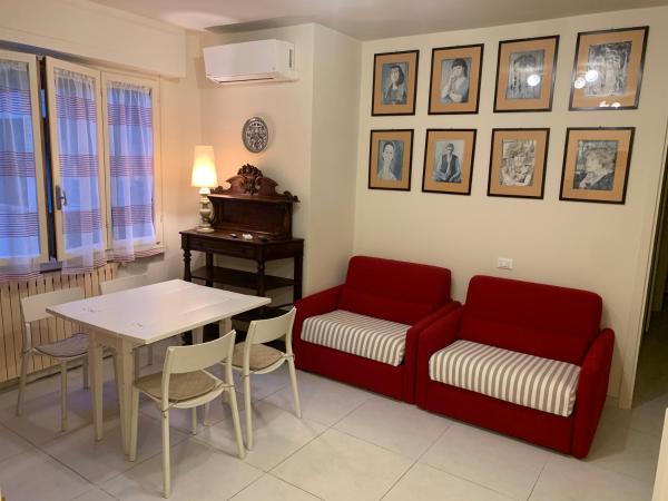 Lucevanlestelle - Full Comfort Quiet Apartment By The Promenade - Viareggio