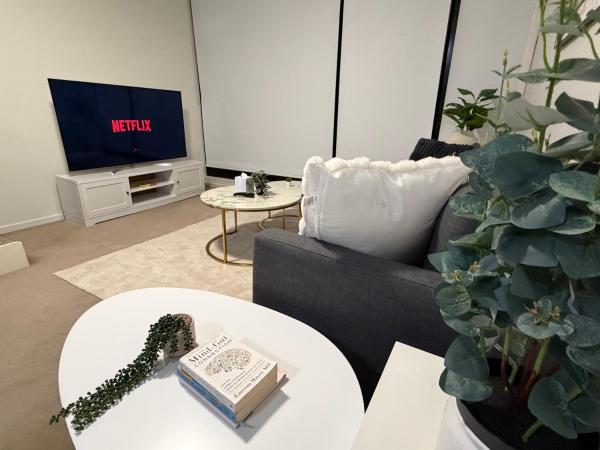 City Loft Escape - Public Transport To Anywhere! - Kensington