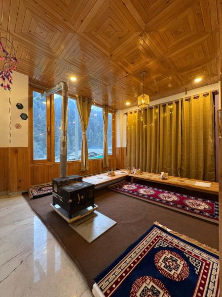 The Pahadi Soul Stay And Café - Jibhi