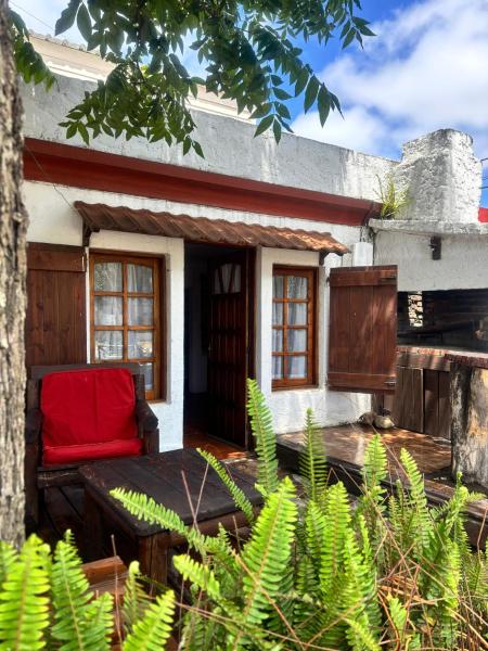 Flor De Lis Casa - La Paloma