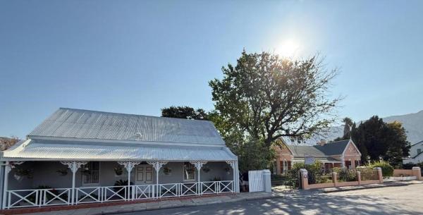 Connie’s Cottages - Montagu