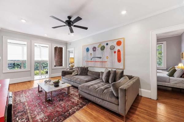 Spacious 2br In Myers Park With Sunroom - Charlotte, NC