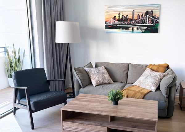 City Centre Comfort, Style And Convenience - Spring Hill