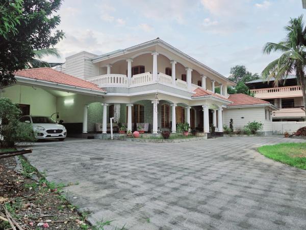 Whole Property For Stay And Function - Kochi