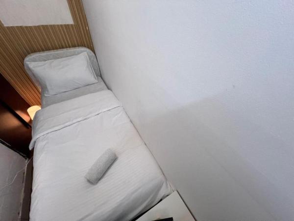 Affordable Partition Room In Barsha Heights Tecom - Dubai