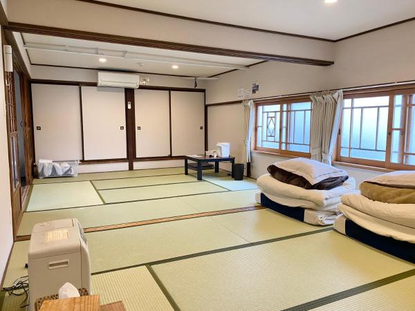 Guesthouse Arakura ,Private 2f Stay ,Walk To Chureito Pagoda - Tsuru