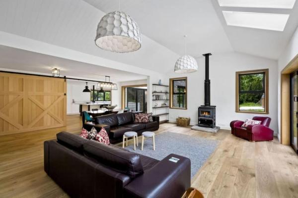 Lakeside Bliss Homestead With Outdoor Spa - Queenstown