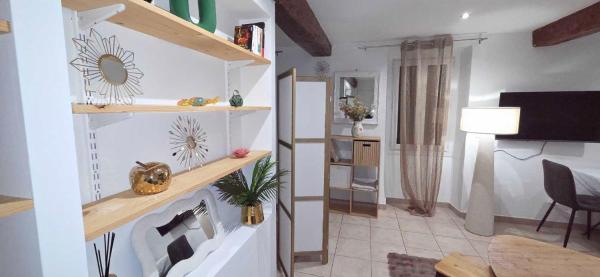 Studio En Centre Ville A 2 Minutes De La Plage - Ajaccio