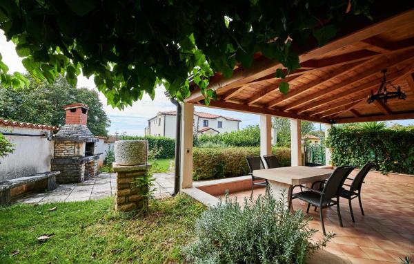 Two-story Holiday Home For In Valica - Piran