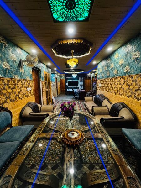 Hotel Merlin River View - Srinagar