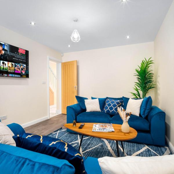 Four Bed House - Sleeps 7 - Garden - Parking - Smart Tv 6cok - Birmingham