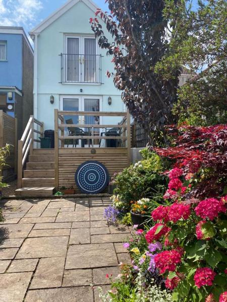 2 Bed In Mumbles Oc-hh120 - Mumbles