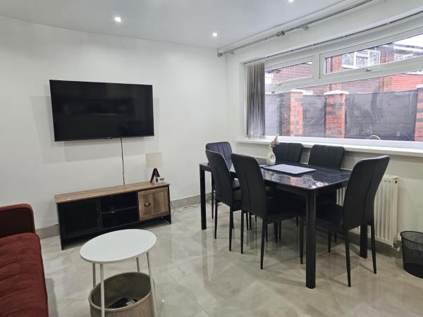 Modern & Bright 3br Home Near Manchester City Ctr! - Salford