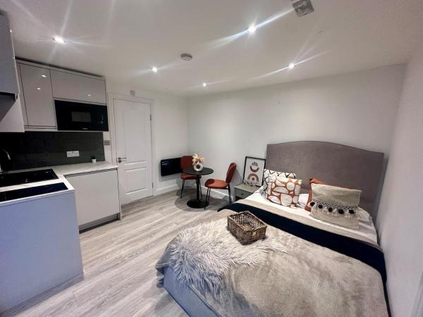 Luxury, Brand-new, Studio Room - Dartford