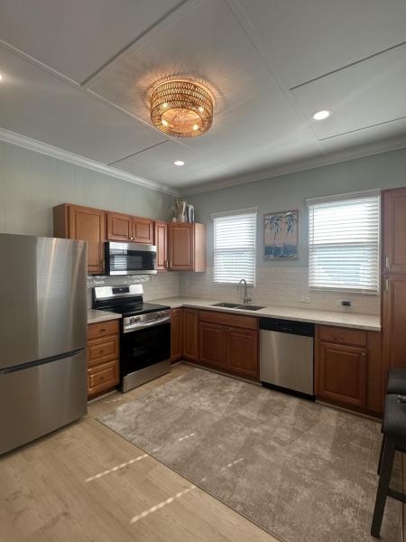 The Lazy Palm Cottage With Hot Tub And Near Beach - Galveston, TX