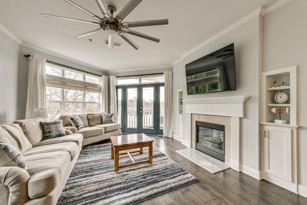 Condo With Deck Waterfront Lake Norman Retreat! - Davidson, NC