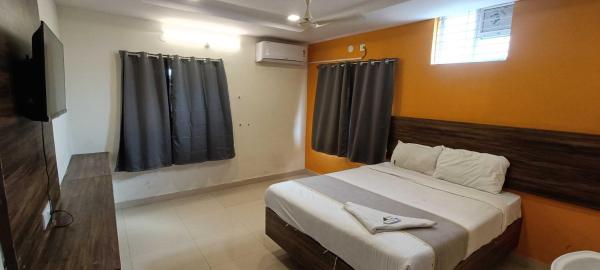 Hotel O Ar Grand - Medchal