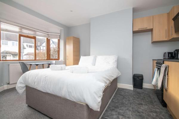 F1 Stratford Studio Flat - Cotswolds