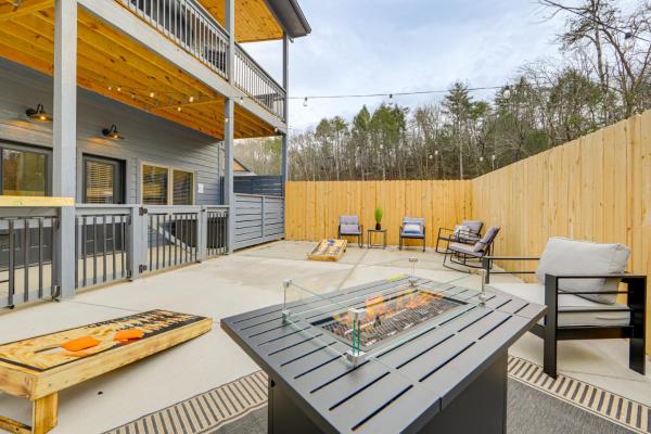 Indoor Pool, Hot Tub! 'The Smoky Luxe Retreat' - Townsend, TN