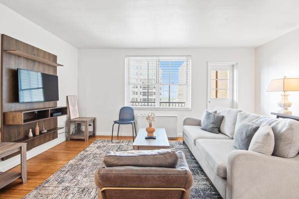 World Cup Package Flat 10 To 14-night Rate Steps From Arena 2 Bedroom 1150 Sqft - Atlanta, GA