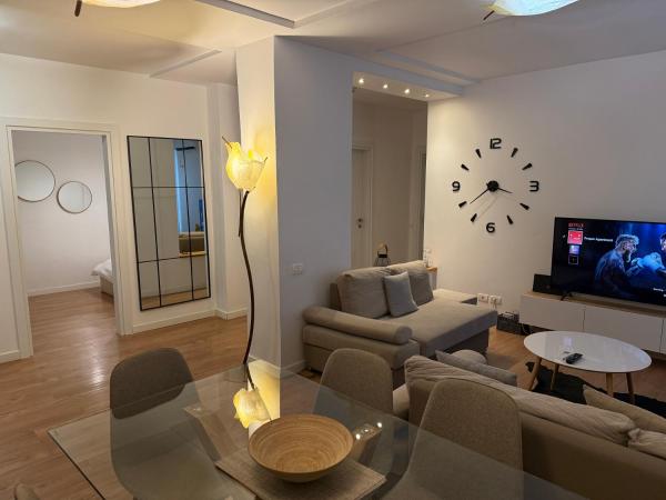 Proper Apartment 1 - Tirana