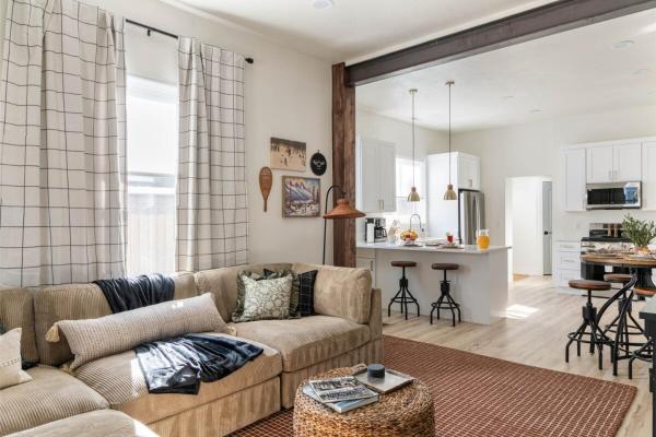 New Family Ski Lodge, Hot Tub, Pickleball - Salt Lake City, UT