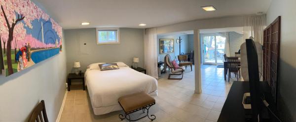 Light Bright Bsmt Apt Near Dc In Falls Church - Virginia