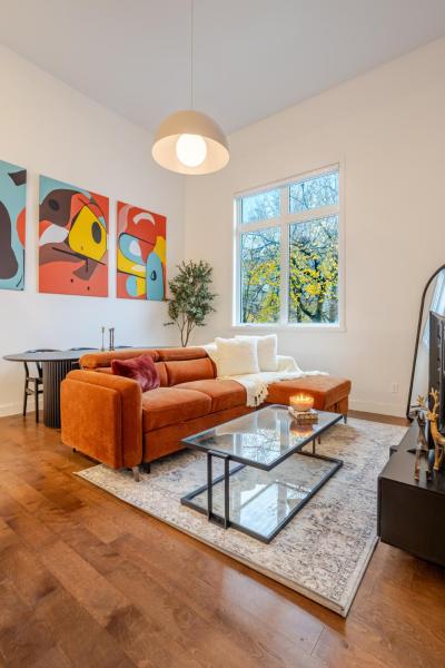 Urban Haven, Modern Comfort In Downtown Mtl - Boucherville