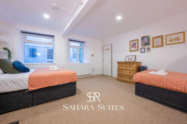 New -Modern Newport Home - Sleeps 4 - Parking - Newport