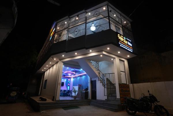 Siyaram Palace Near Shree Ram Mandir - Ayodhya