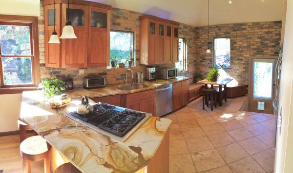 6-bedroom Tudor In The Downtown Historic District - Salt Lake City, UT