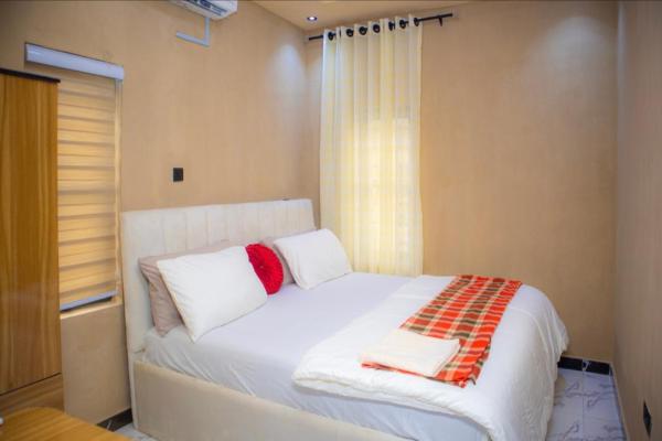 Mae Sangotedo Ajah - Nigeria