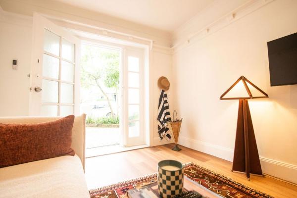 Manly Beach Cottage - Narrabeen