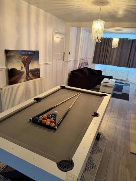 Jayten Properties 3 Bedroom Home - Birmingham