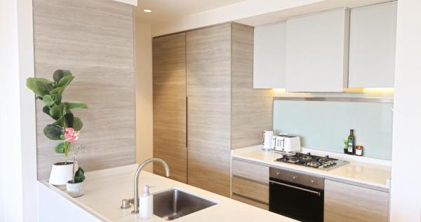 Private Luxury Room In Shared Apartment -Footscray - Tottenham